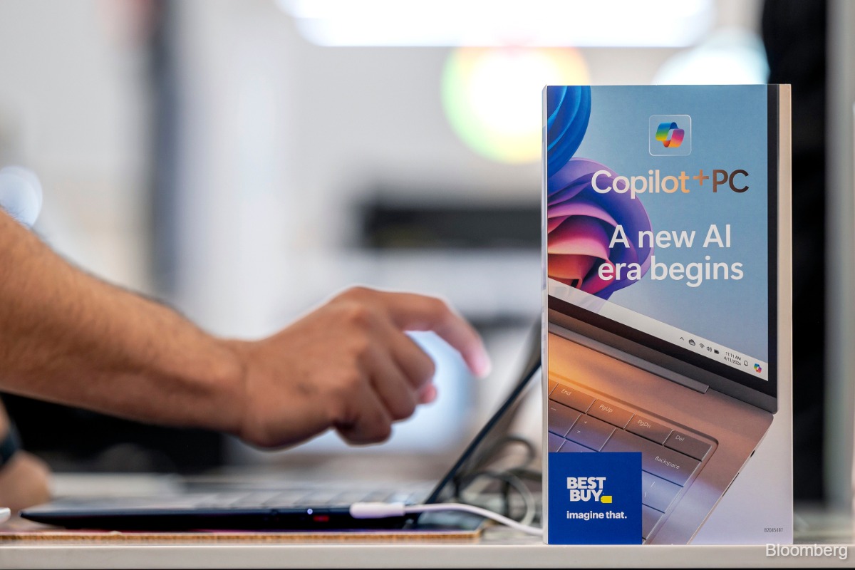 Microsoft partners with OpenAI rival Anthropic on AI Copilot